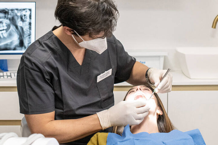 Diente podrido: ¿cómo se puede tratar? | Ferrus&Bratos