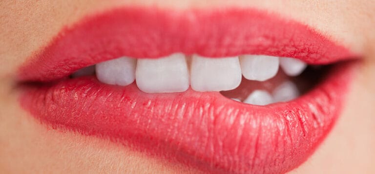 Labios hinchados: causas, soluciones y cuándo preocuparse | Clínica ...