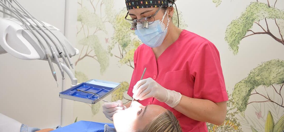 ¿Qué son los tonsilolitos? Causas y tratamiento | Ferrus&Bratos